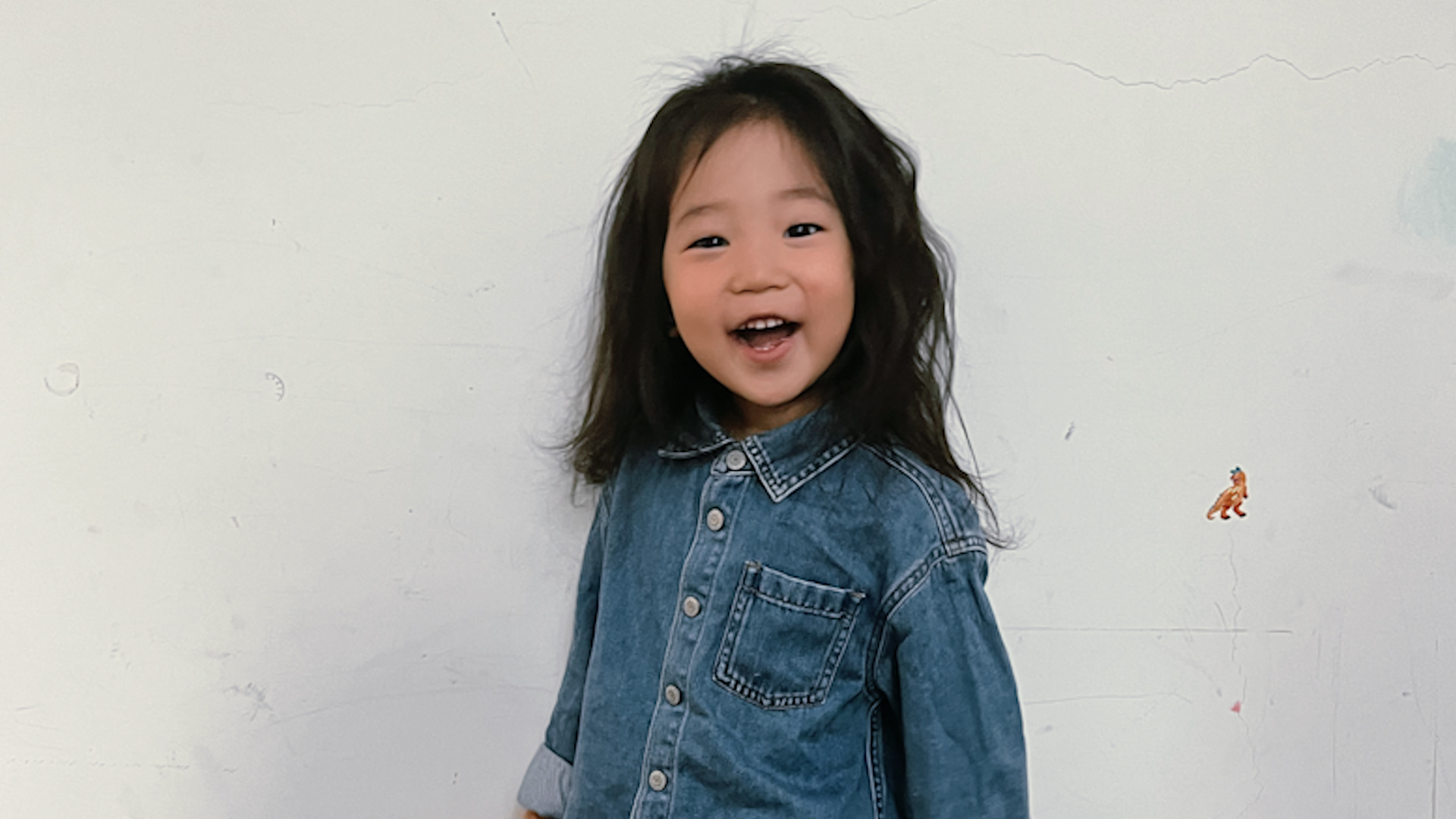 新乡5岁男孩坚持留3年长发 “我要把头发捐给得癌症的小朋友”